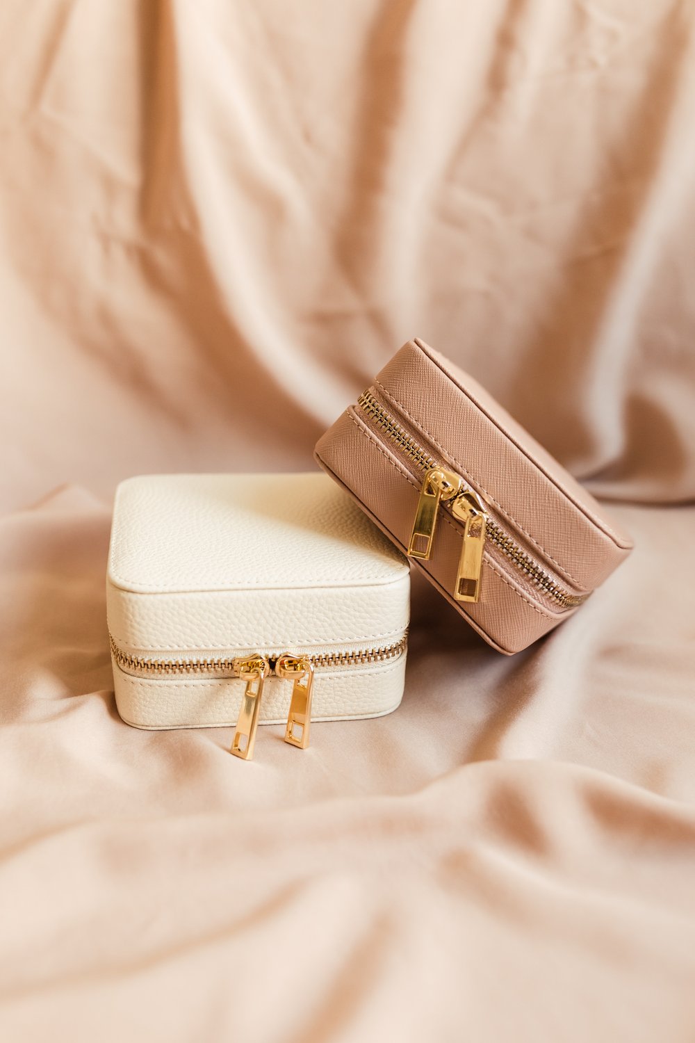 Square Jewelry Case – Lavender & Grace Designs Inc.